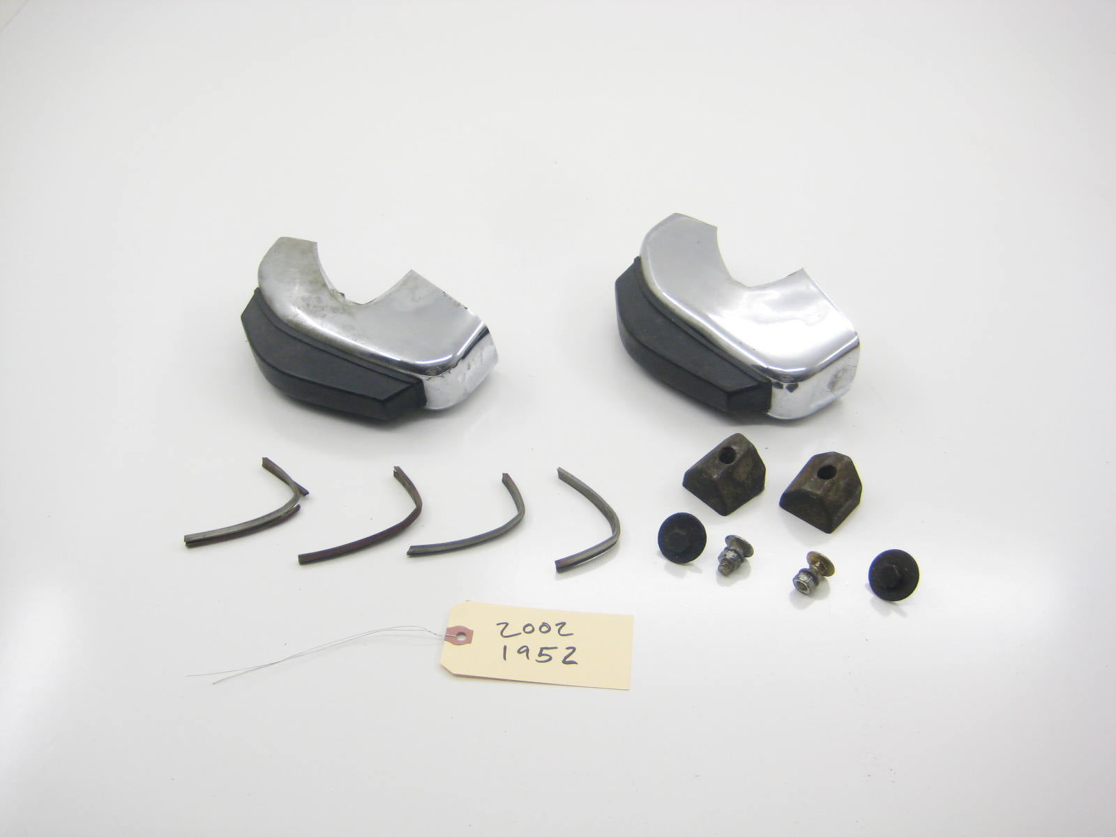 Front Bumper Over Riders LEFT/RIGHT - Classic Daily