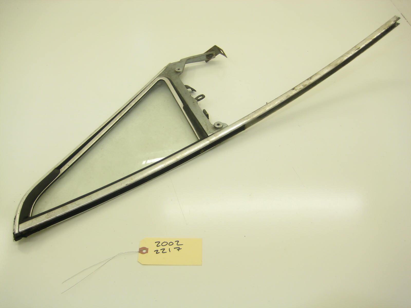 Drivers Left Side Triangle Vent Window - Classic Daily