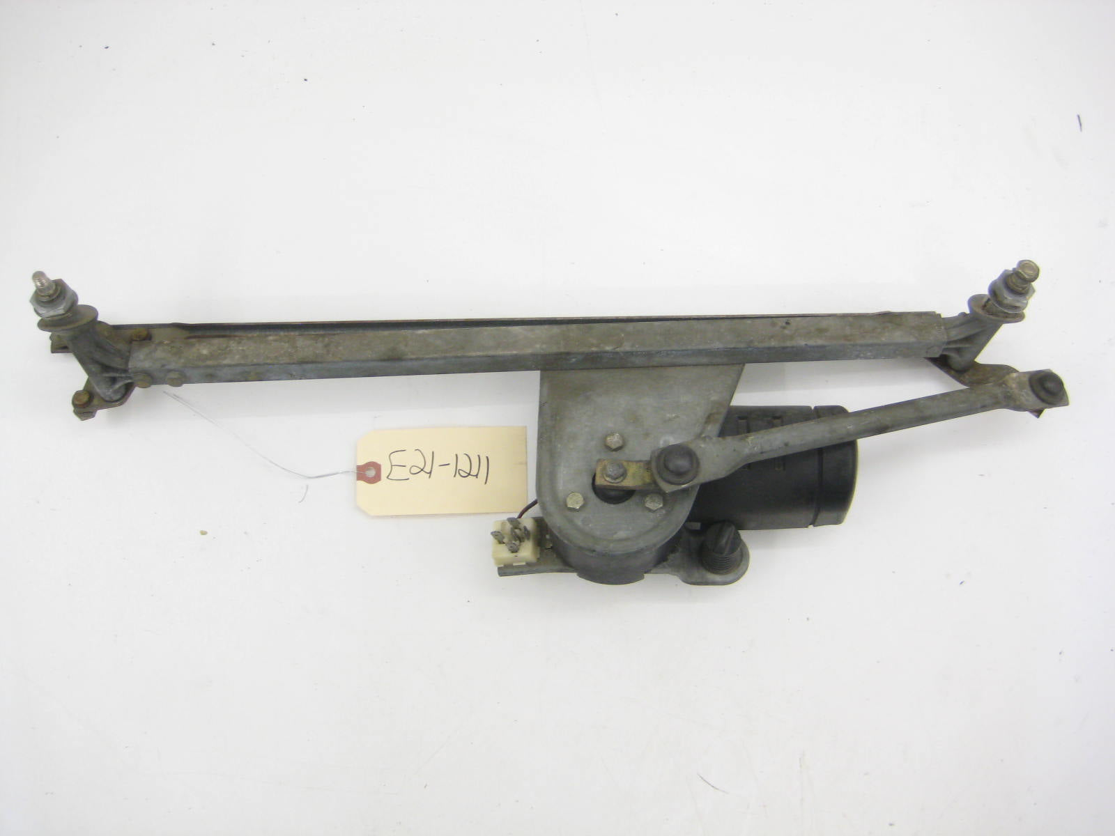 Windshield Wiper Assembly - Classic Daily