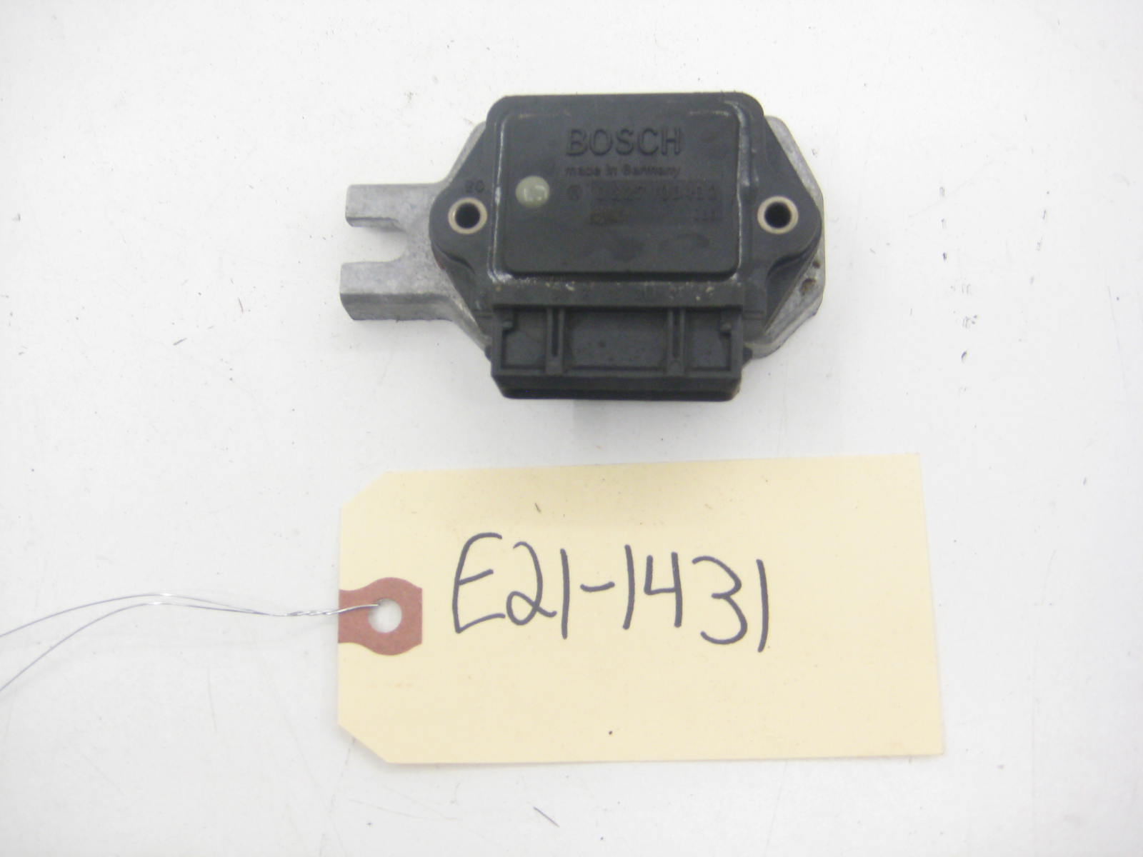 M10 318 Ignition Module - Classic Daily