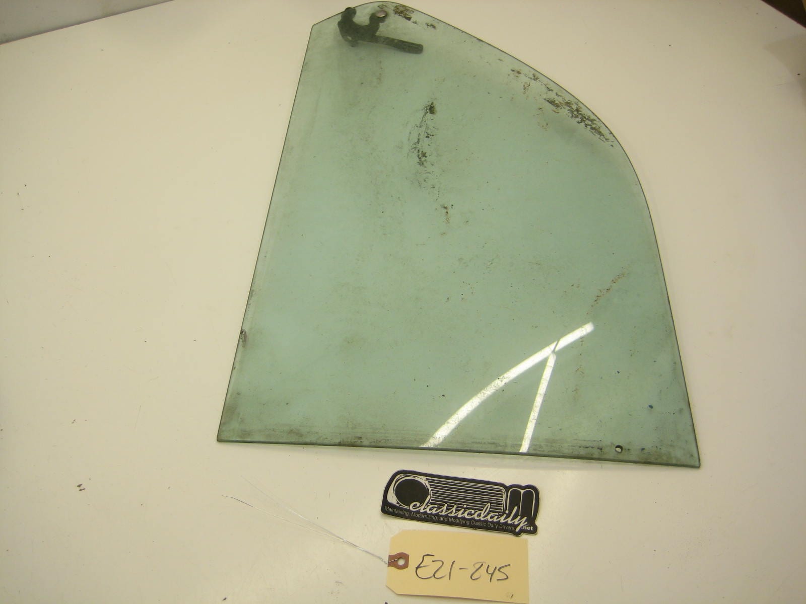 Rear Side Pop Out Window Passenger Right - Classic Daily