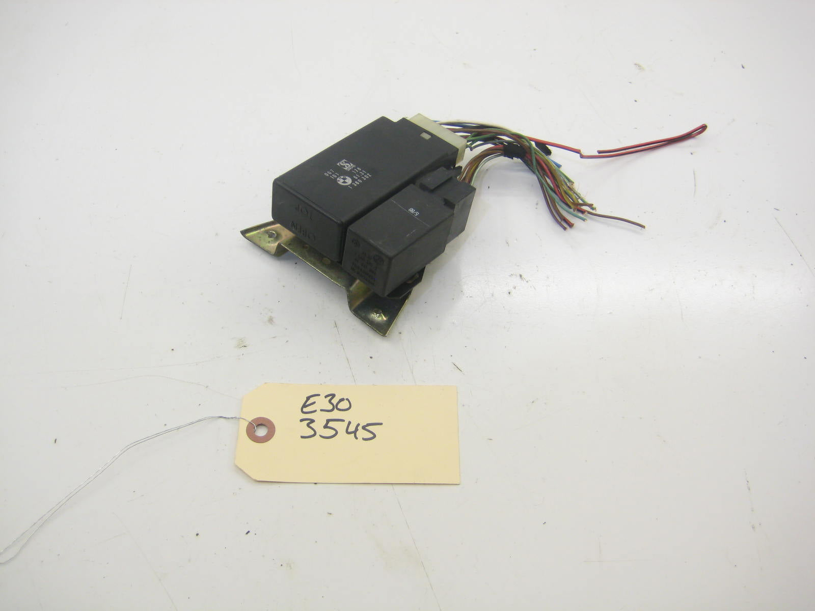 Central Locking Module And Pigtails - Classic Daily