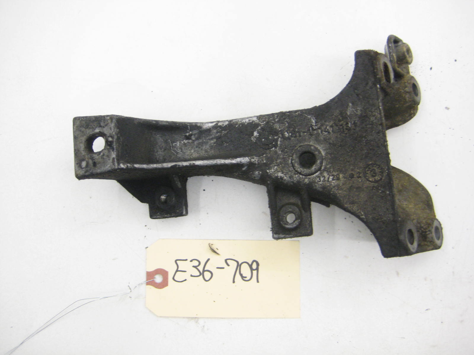 Drivers Left Side M50 Engine Mount Arm - Classic Daily
