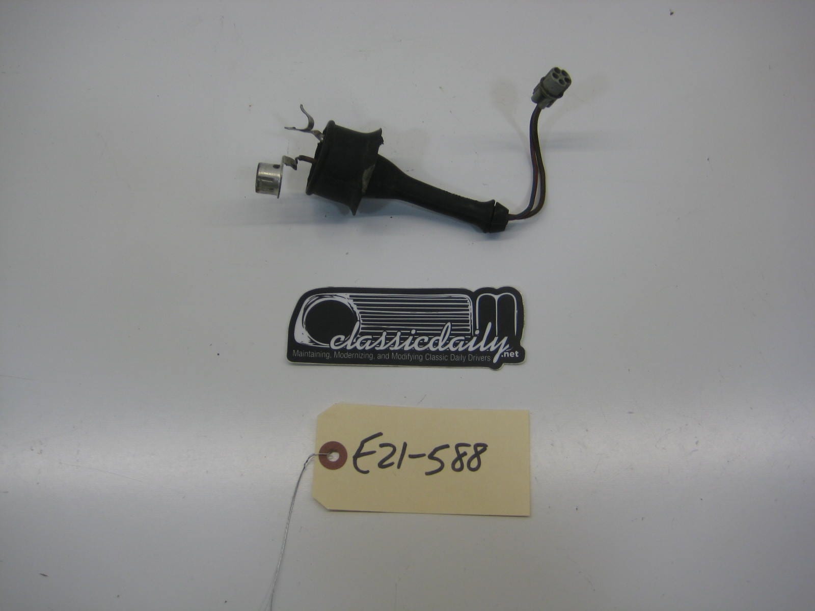 Blinker Socket Pigtail - Classic Daily